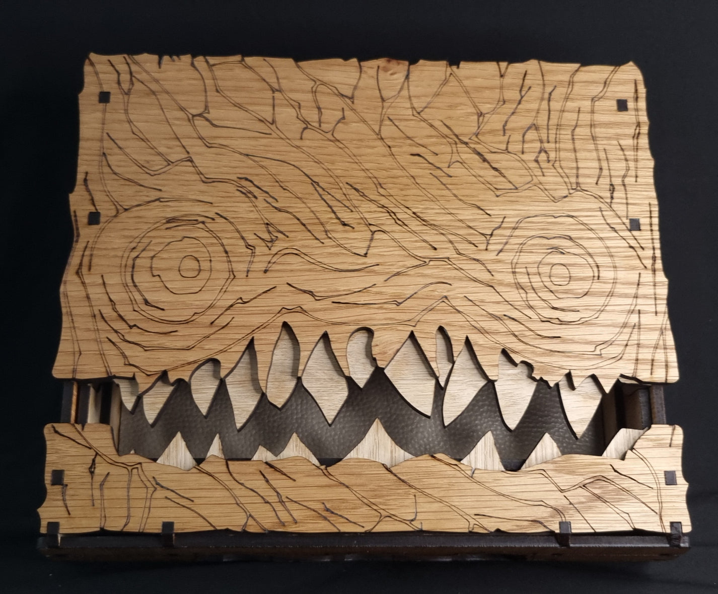 Monster Book - Deluxe – Laser Edge Gaming